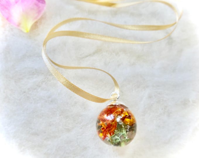 Golden Flower Orb Ribbon Necklace - Etsy