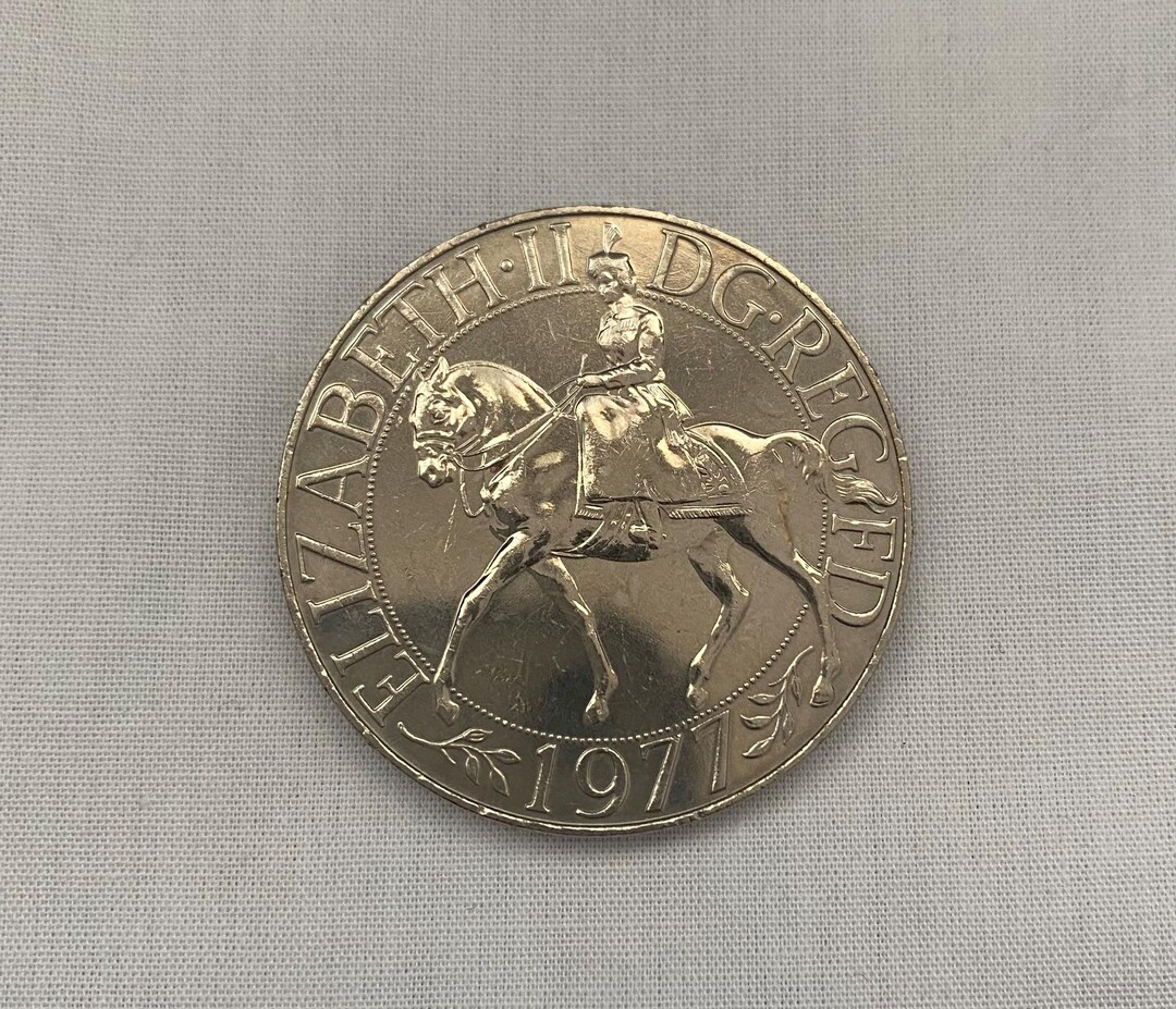 1977 Queen Elizabeth II Silver Jubilee Coin - Etsy