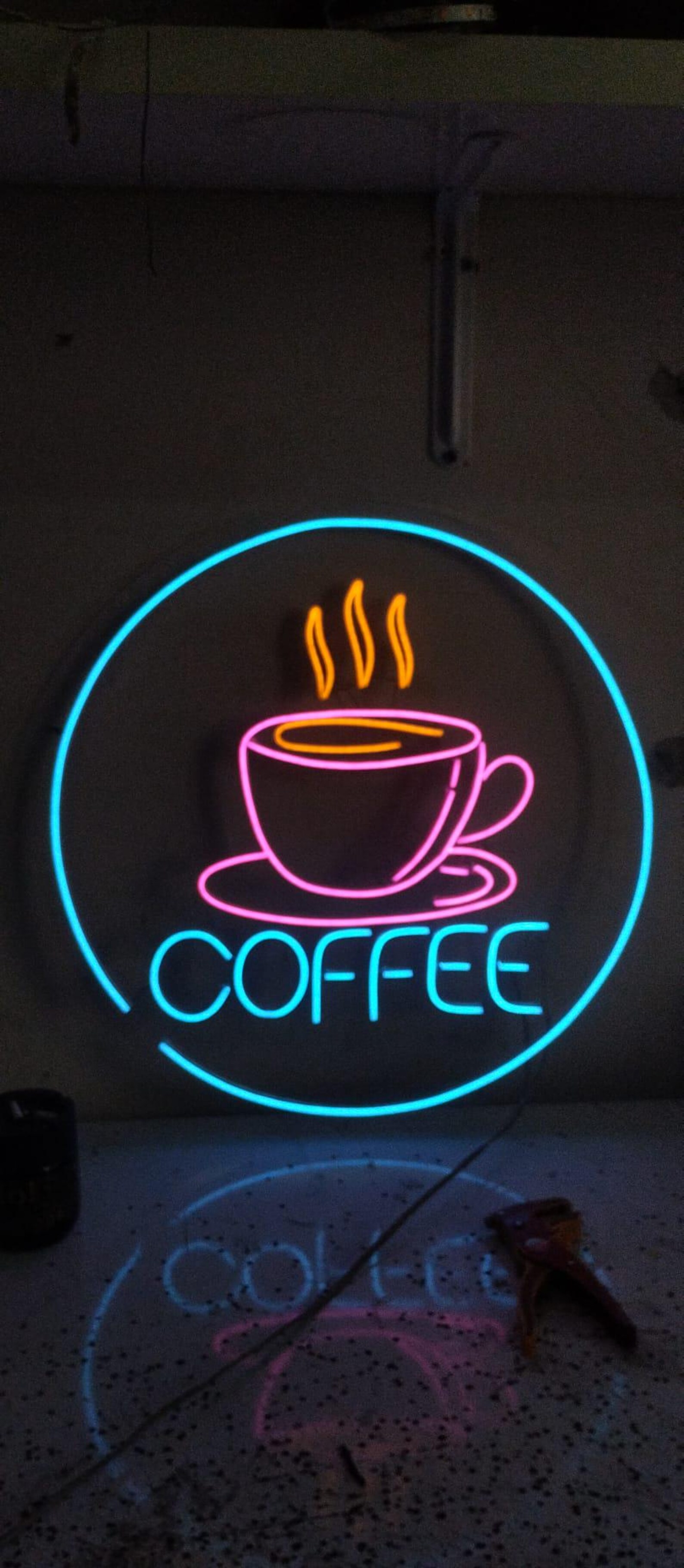 Neon Coffee Sign -LED Lighted Coffee Wall Art - Café & Kitchen Decor ...