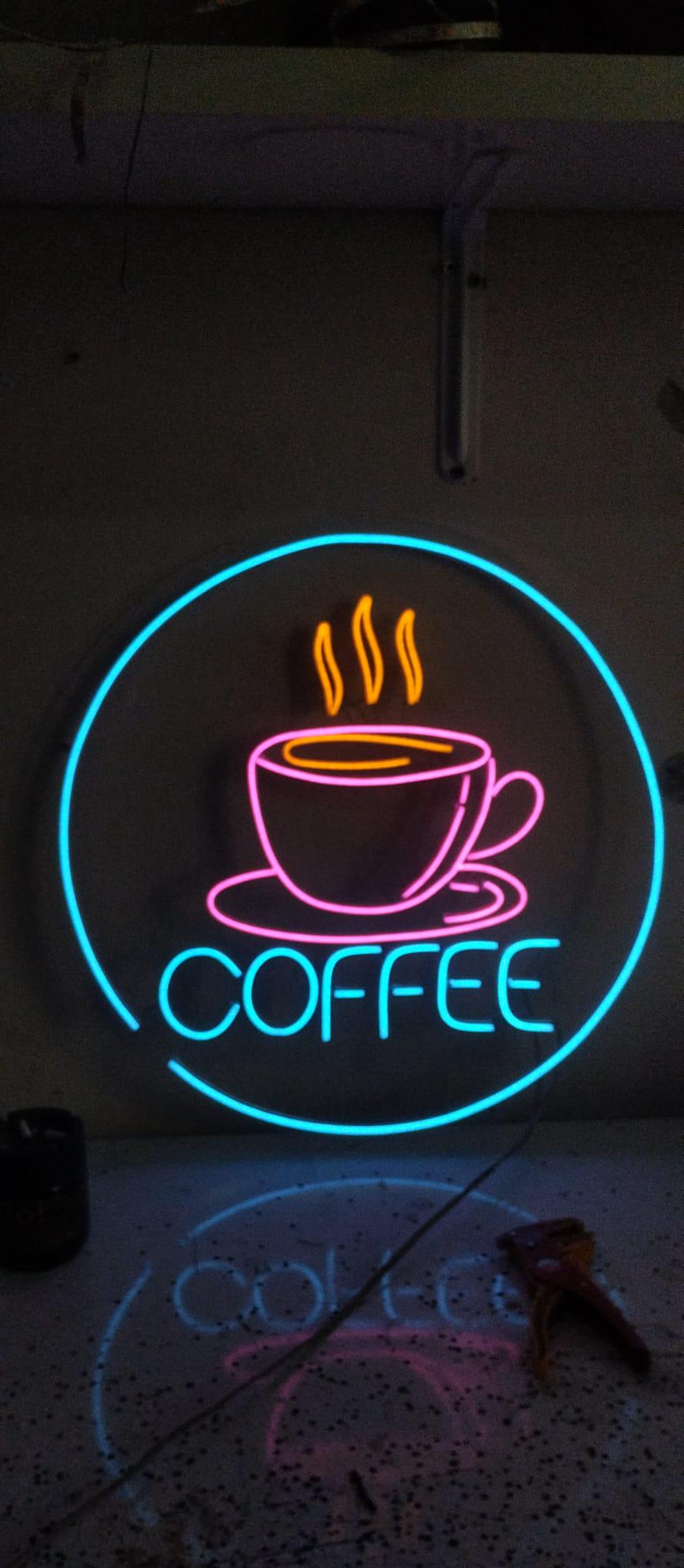 Neon Coffee Sign -LED Lighted Coffee Wall Art - Café & Kitchen Decor ...