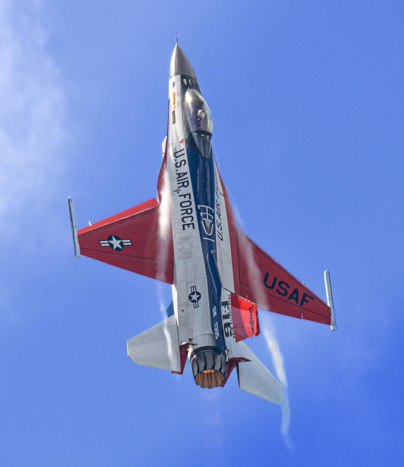 F-16C Fighter Jet - Air Force Aircraft - Jet Photo - Demonstration Team ...