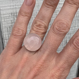 Elegant Romantic Pretty in Pink Rose Quartz Round Sterling Silver Ring ...