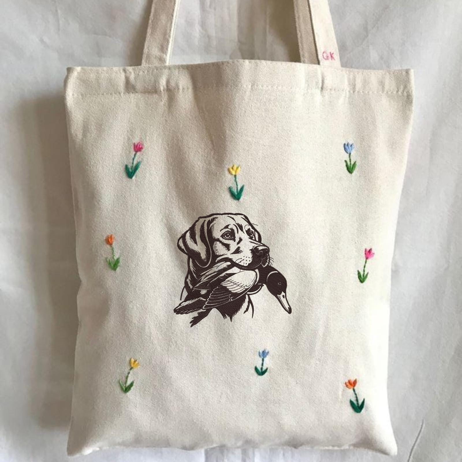 Retro Hunting Dog With Flying Duck Embroidery Design, DST PES File for ...