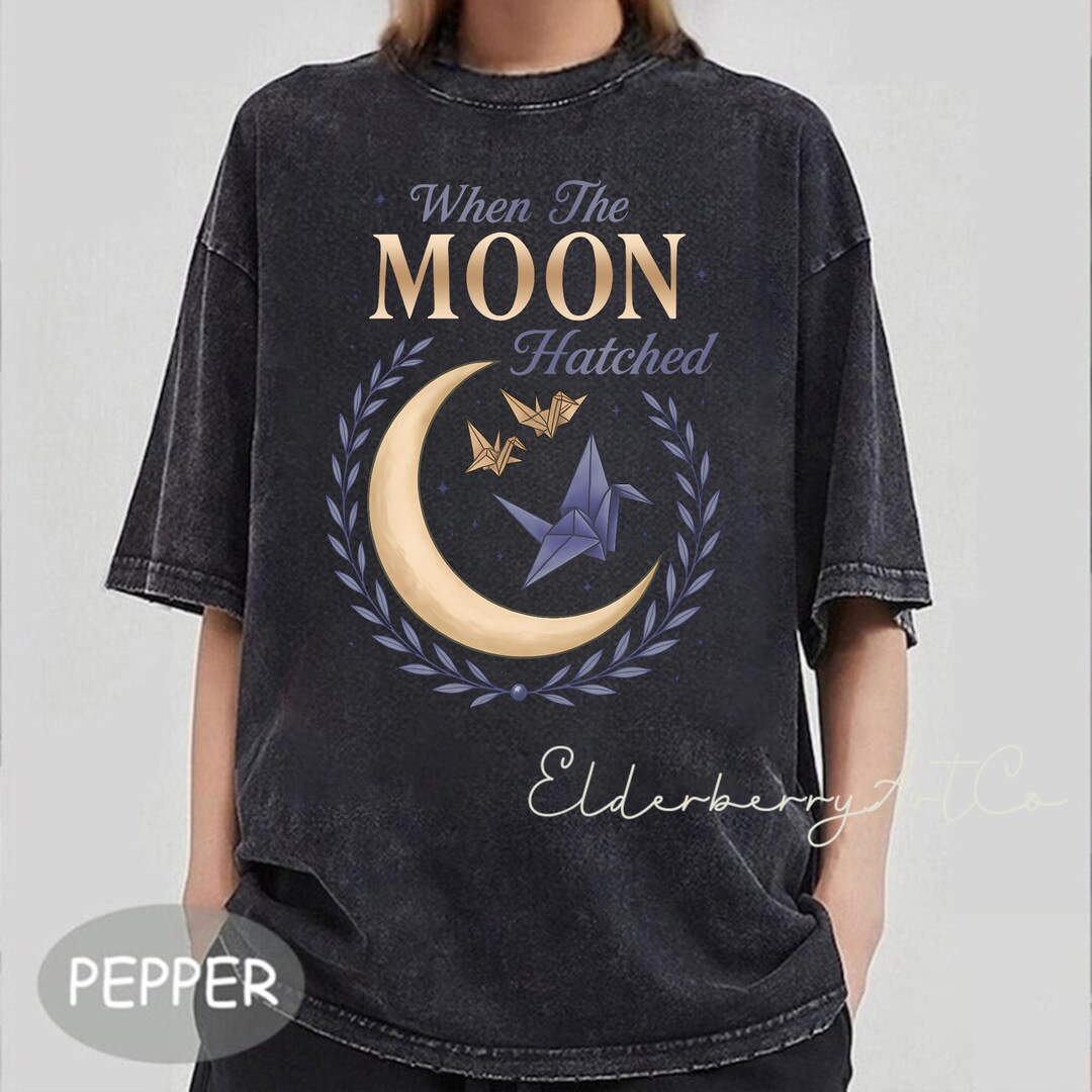When the Moon Hatched Comfort Colors Shirt, Romantasy Dragon T-shirt ...