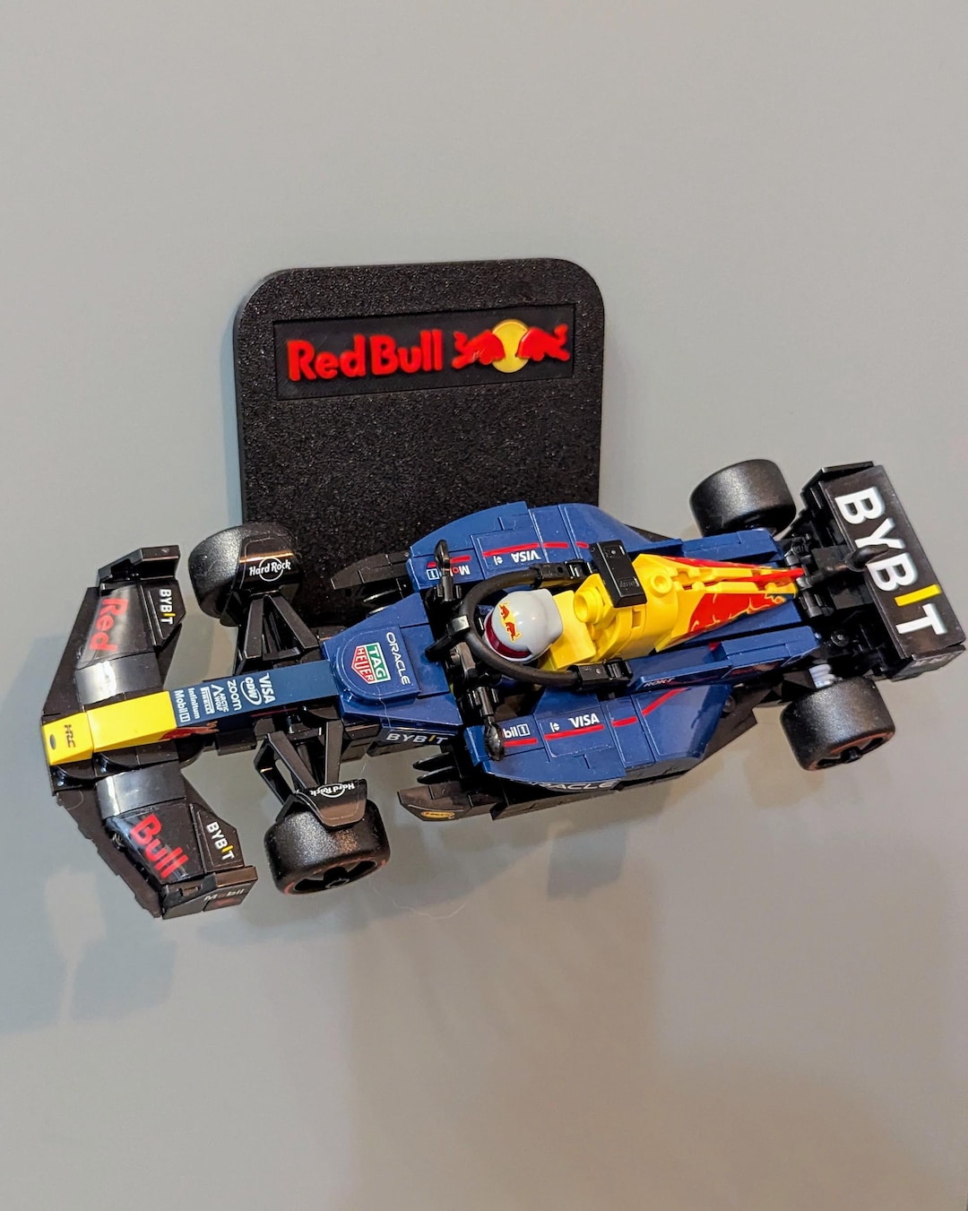Decorative Plaque With Team Logo – 2-in-1 Lego F1 Wall and Desk Stand ...