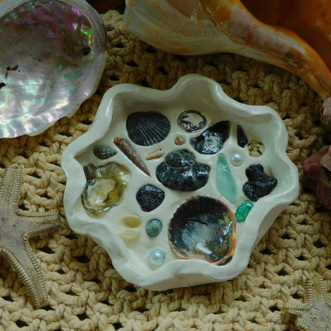 Handmade Seashell Mermaid Trinket Dish - Etsy