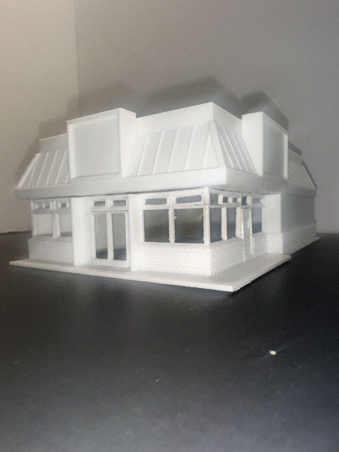 HO - Scale Fast Food Restaurant With Drive Thru 1:87 Commercial ...