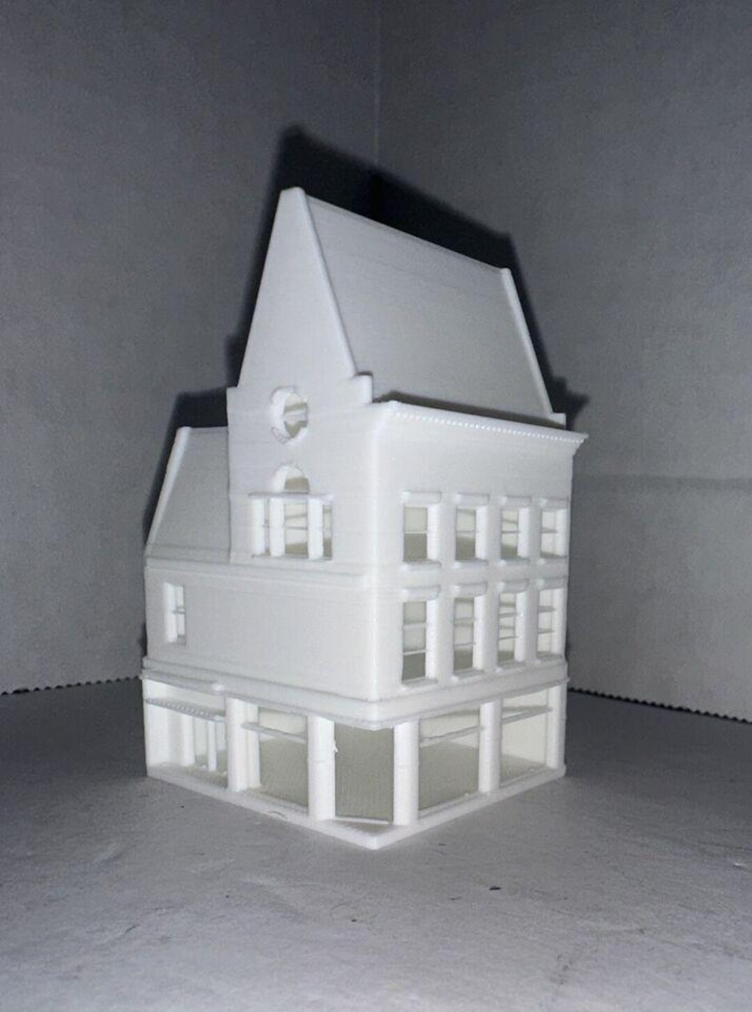 Z - Scale Dutch Corner Store High Detail Model White Unpainted Main ...