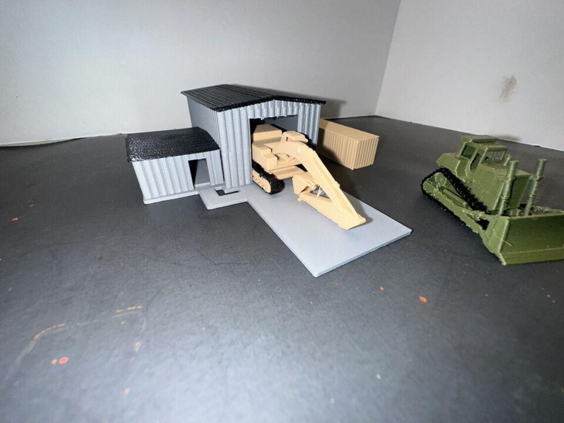 N - Scale Truck Repair Garage + Dozer & Excavator Shop Commercial 1:160 ...