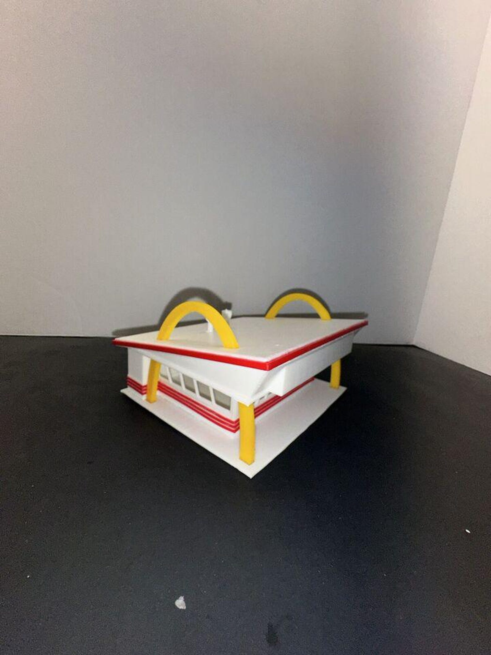 HO Scale Fast Food Chain Restaurant Drive Thru 1:87 Building Mcdonald's ...