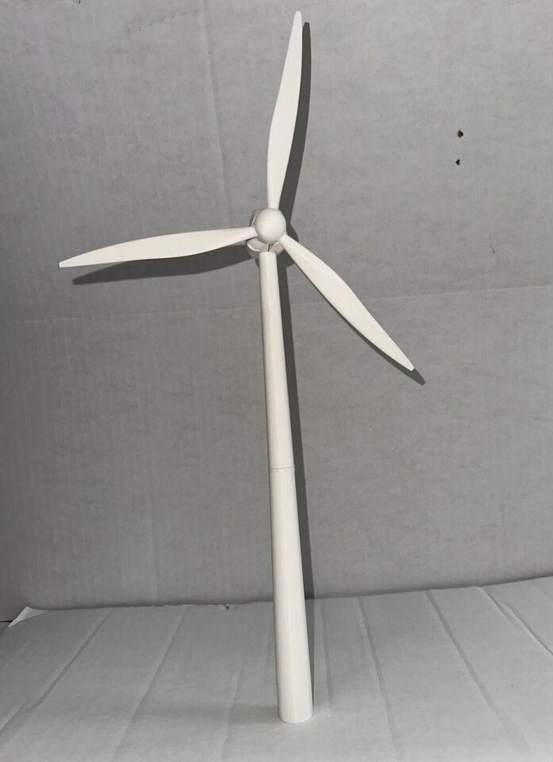 HO Scale Wind Turbine / Modern Windmill Generator White Detailed Model ...