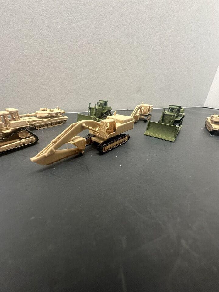 N-scale Construction Vehicle 8-pack in Army Desert Tan and Military ...