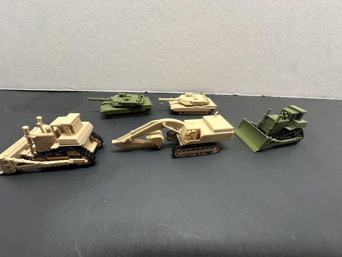 N - Scale Construction Vehicle 5-pack in Army Desert Tan and Military ...