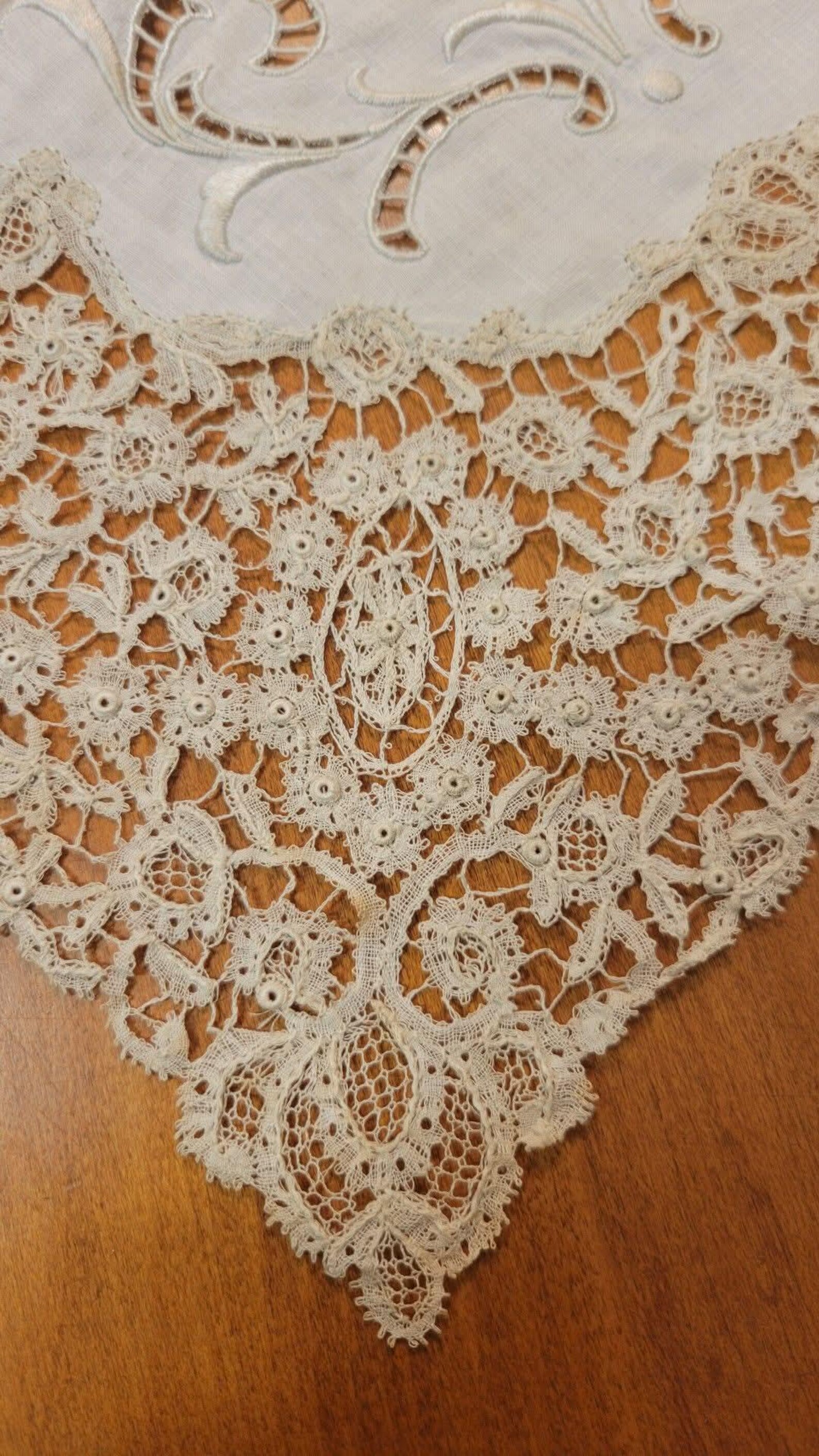 10 Piece Vintage Italian Table Linen Set With Rosaline Lace (brussels ...