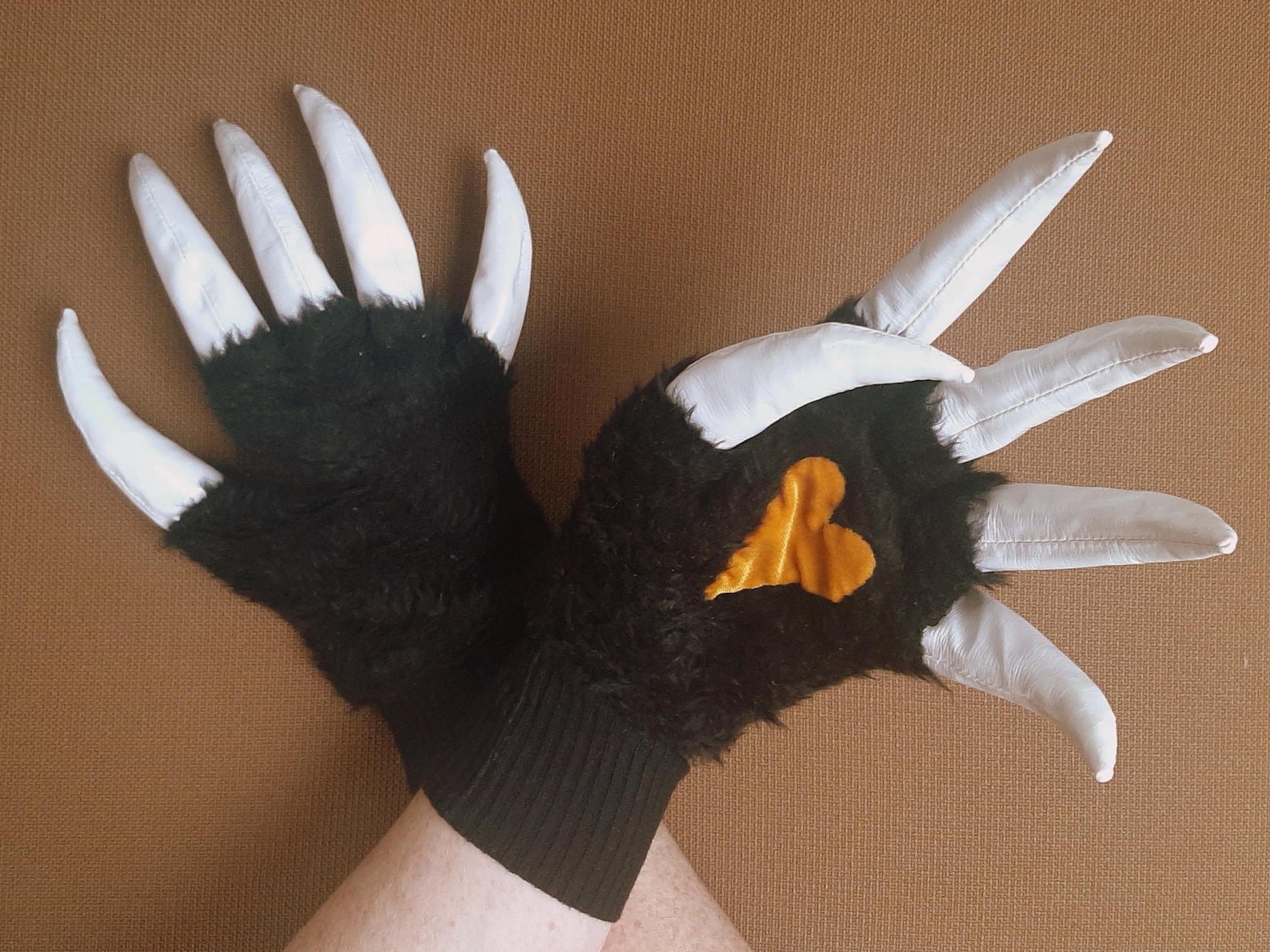 Husk Style Cosplay Gloves Pattern, Paw Pattern for Costume Making ...