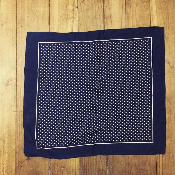 Small spotted Dutch dead stock bandana. Navy and whit… - Gem