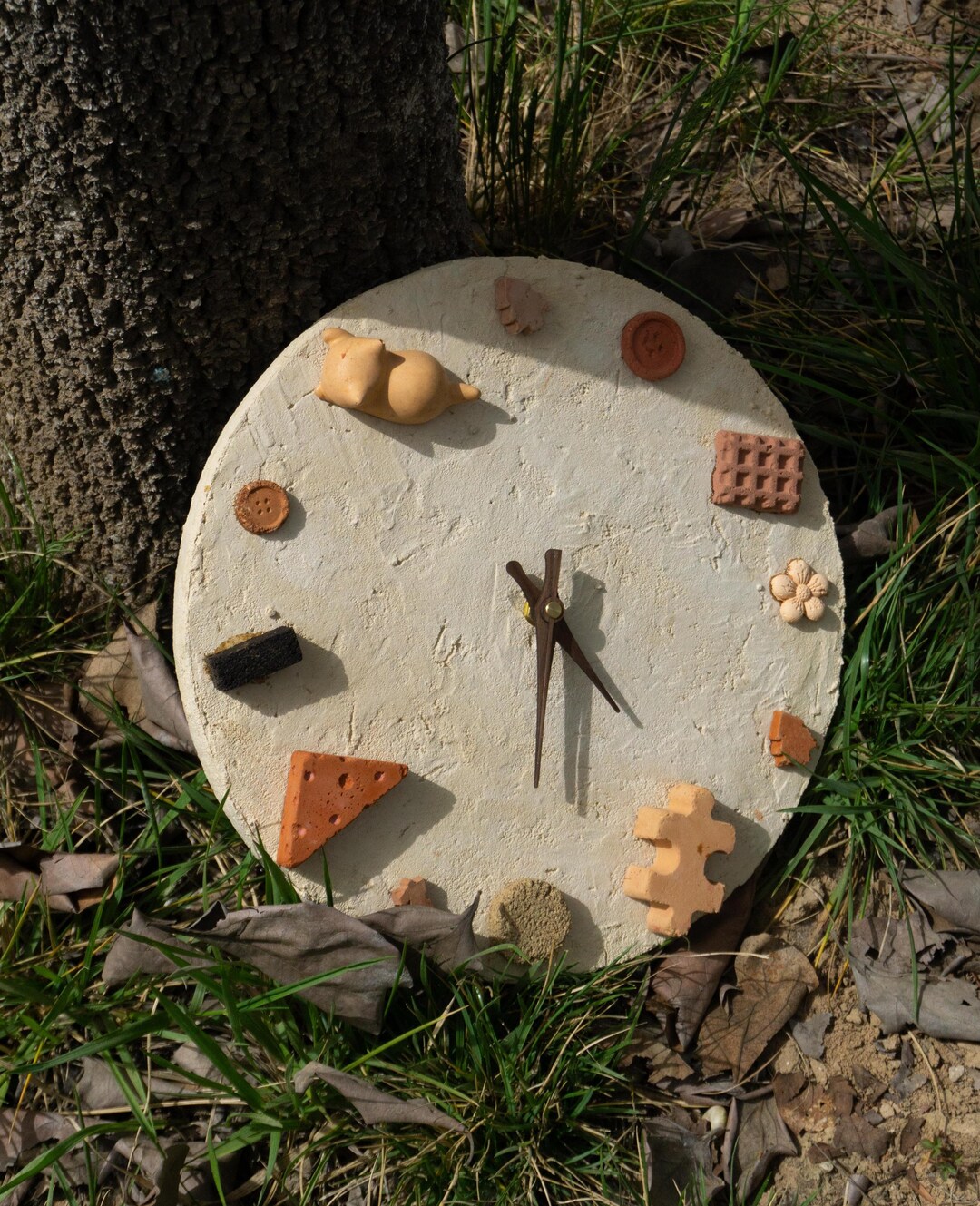 Clay Clock, Earthenware Design, Chinese Interior Design, Sustainable ...