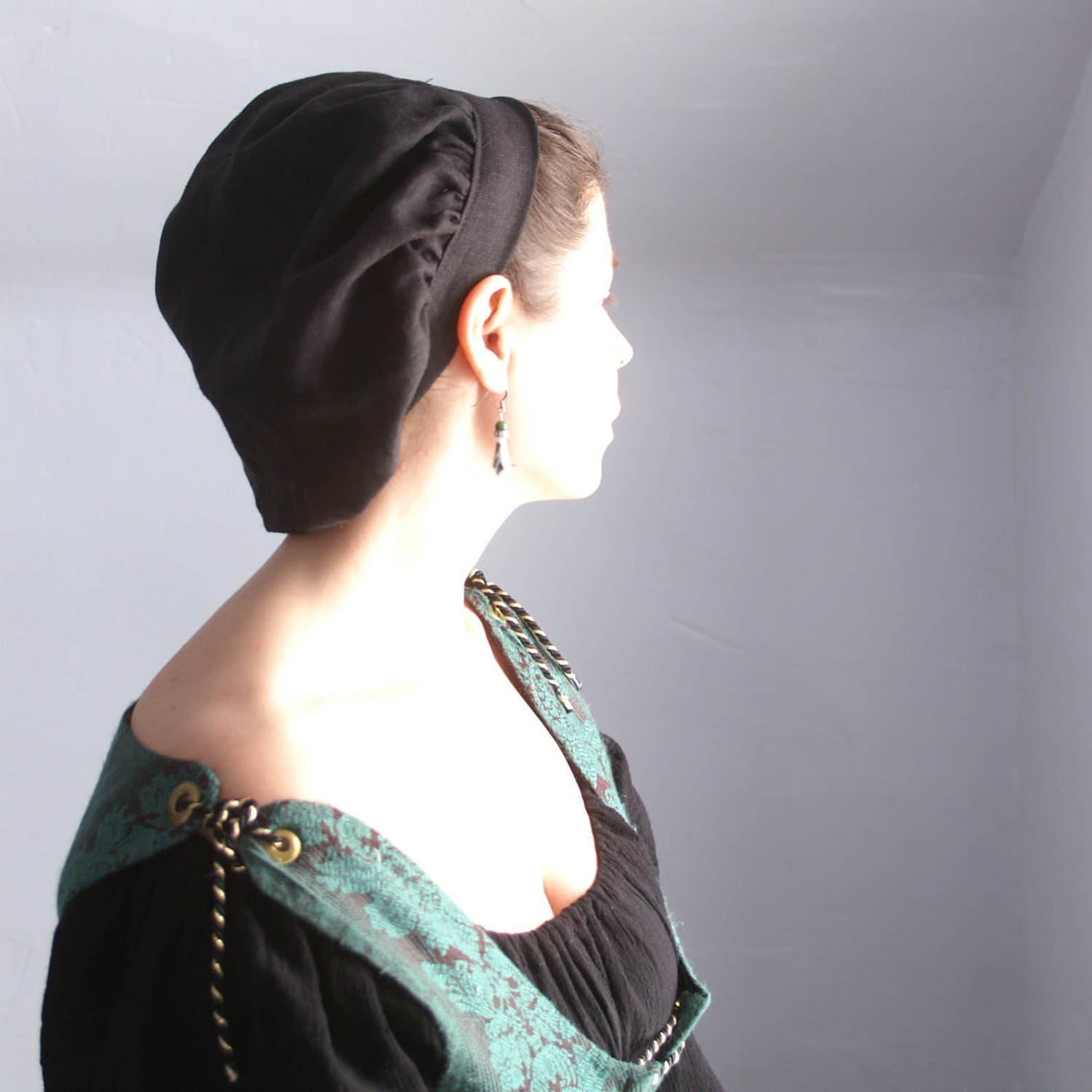Renaissance Muffin Cap Hat Medieval Caul Black Linen Renaissance Faire ...