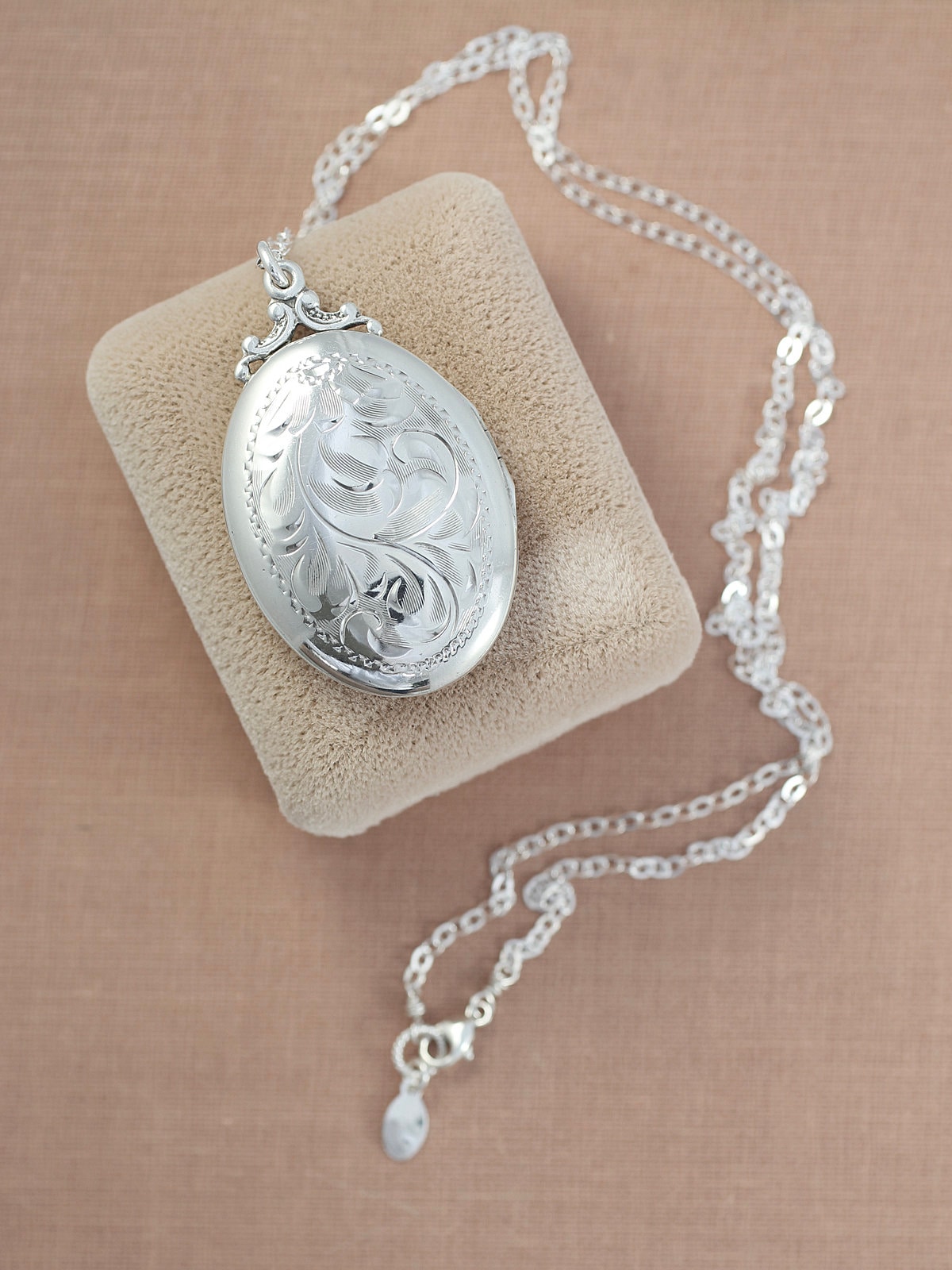 Sterling Silver Locket Necklace, Timeless Oval Vintage Photo Pendant ...