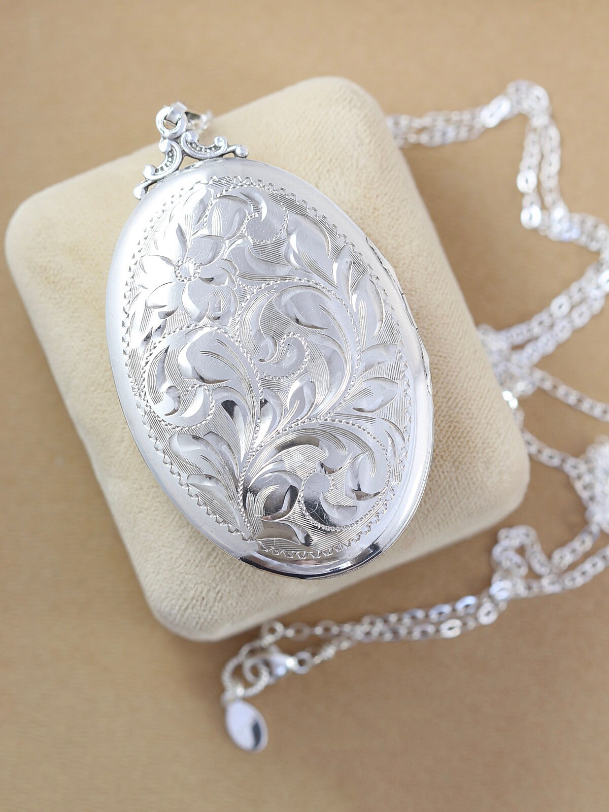 Extra Large Sterling Silver Locket Necklace, Rare Double Side Engraved ... Extra Large Sterling Silver Locket Necklace, Rare Double Side Engraved ...