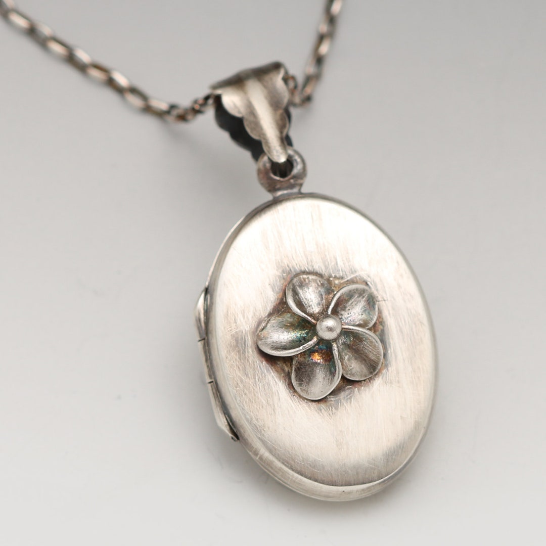 Flower Locket, Photo Locket Necklace, Forger Me Not, Working Compass ...