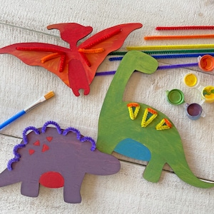 Rainbow Dinosaurs Kid Craft - Paint, Brush & Pipe Cleaners Included - 3 ...