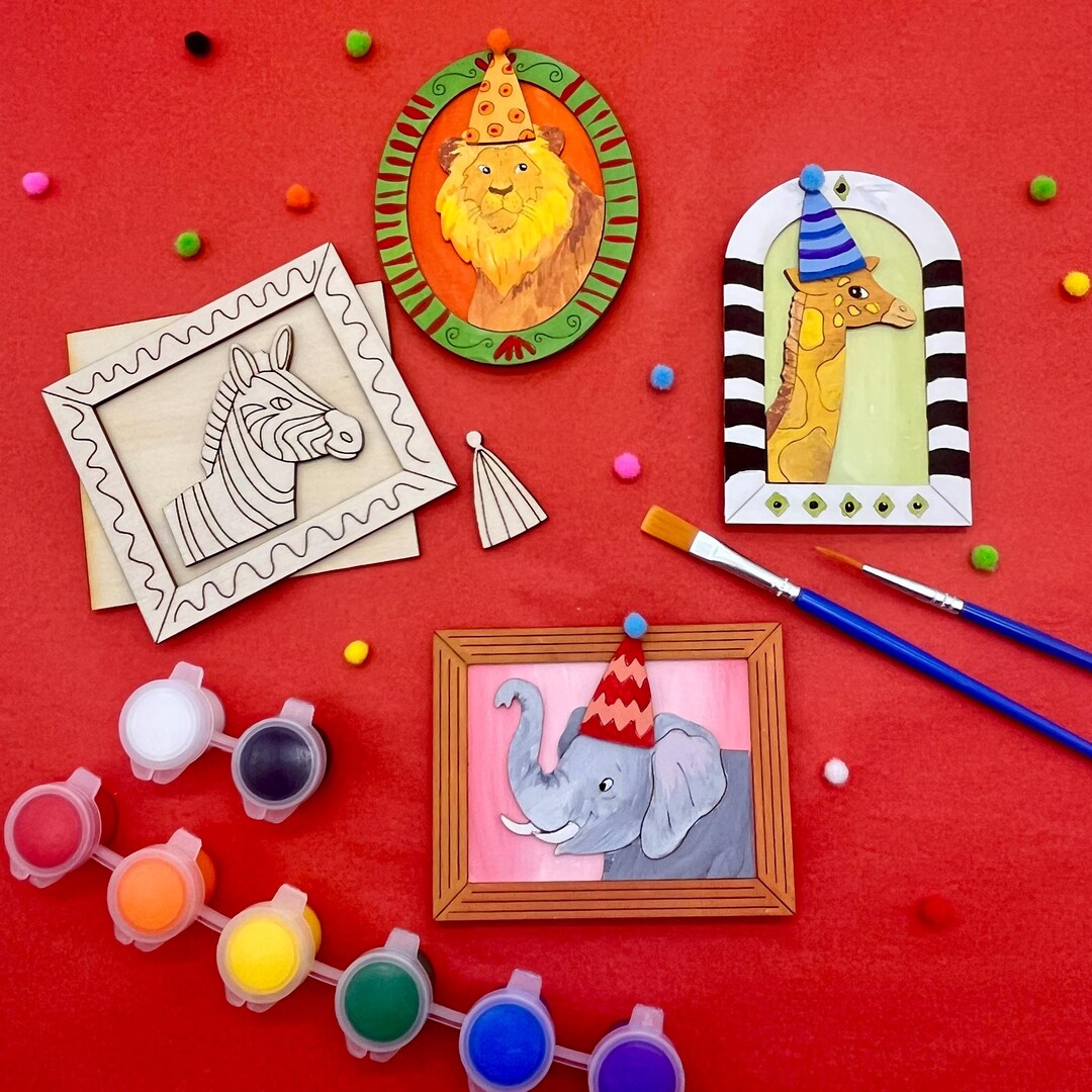 Party Animals! Colorful Zoo Animal Frames - Zebra, Lion, Elephant and ...