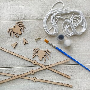 Glow-in-the-dark Spiderweb Craft Kit - Paint and Yarn Included - Etsy