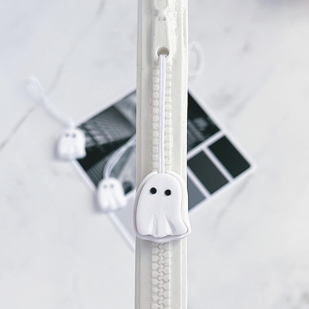 Ghost, Halloween, Cute Ghost, Zipper Pull, Zipper Charm, Keychain, Gift ...