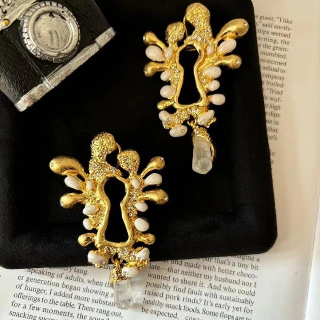 Elegant Keyhole Stud Earrings, Natural Stone Earrings, European Fashion ...