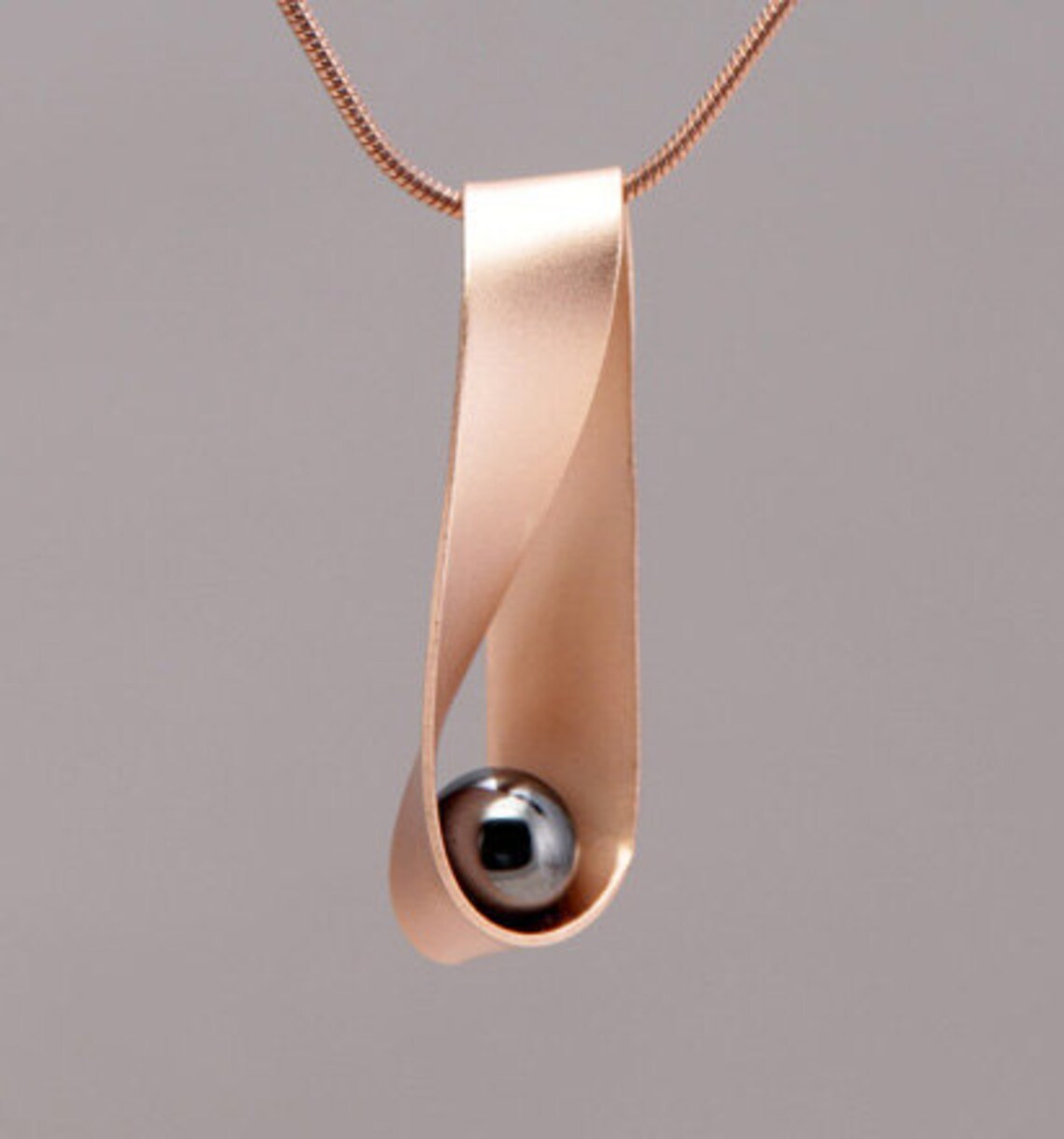 Mobius Strip Necklace - Rose Gold Plated/hematite - Etsy