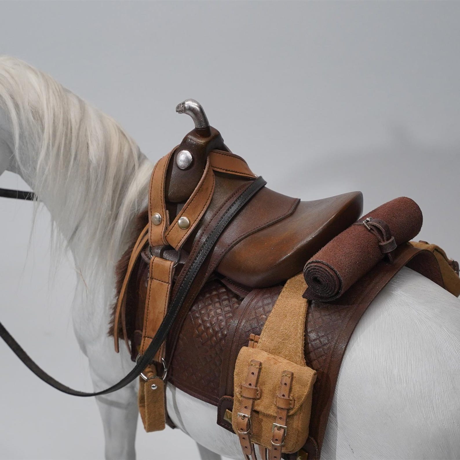 JXK Studio Handcrafted White Horse Figurine – Realistic Resin Animal ...