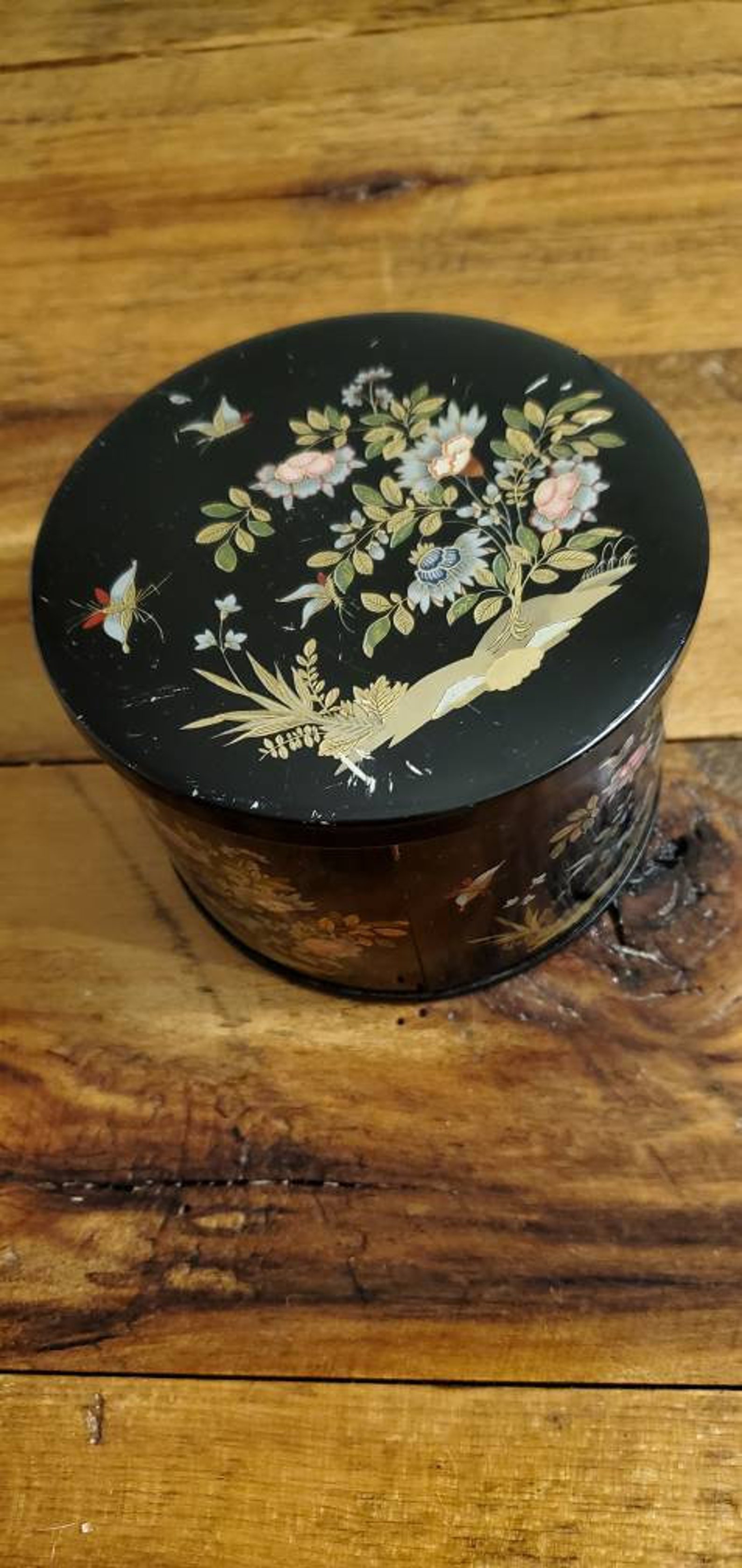 Vintage Asian Tin // Asian Storage Box, Vintage Tins - Etsy
