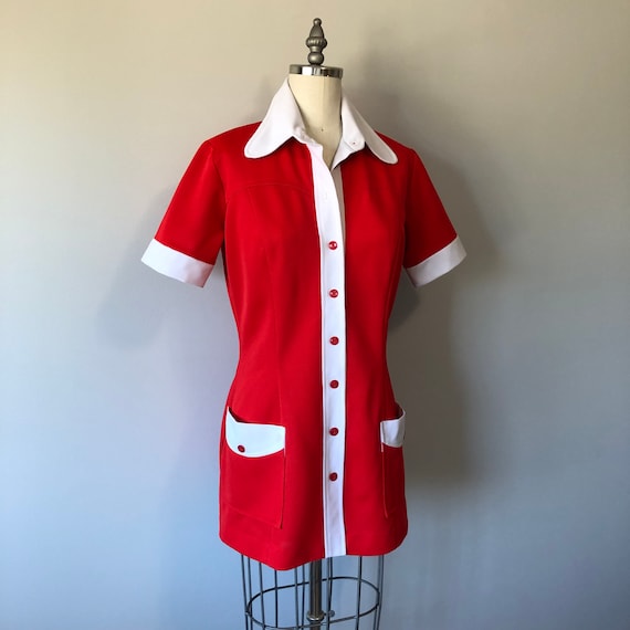 70s Waitress