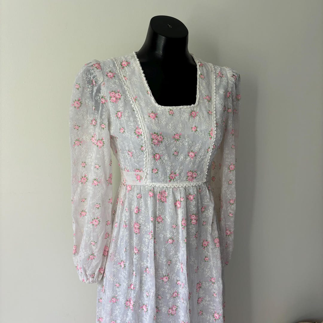 Cottagecore Vintage Dress / Boho Floral Pattern / Country Girl Dress ...