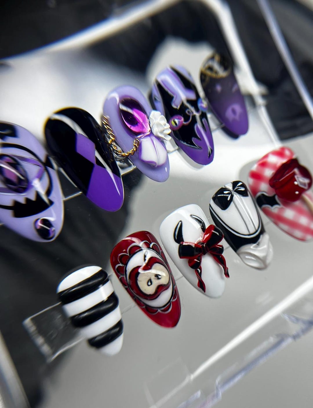 Black Sapphire Cookie and Candy Apple Cookie Run Kingdom Inspired ...