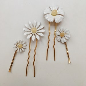 Daisy Pins 1401 - Etsy
