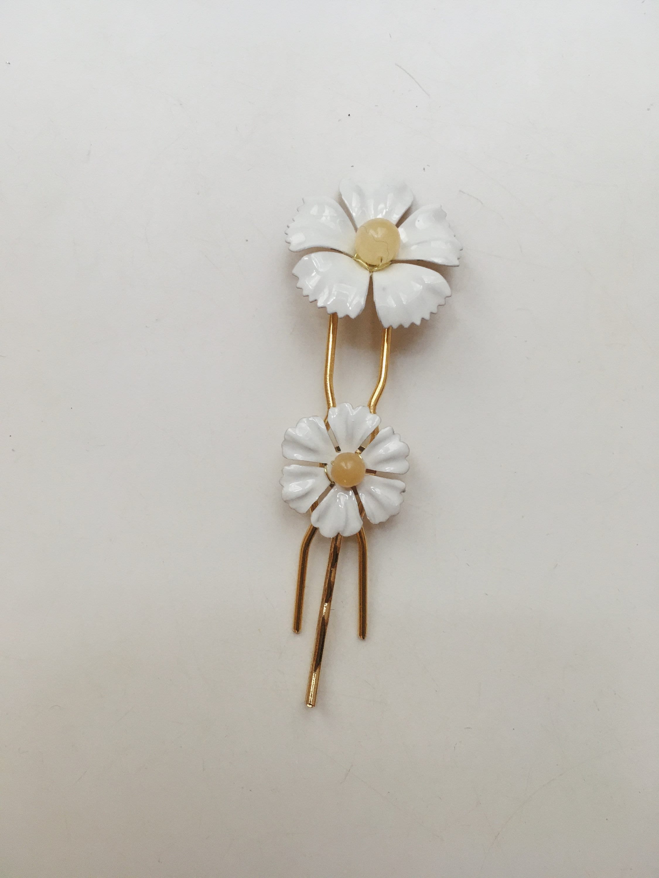Daisy Pins - Etsy