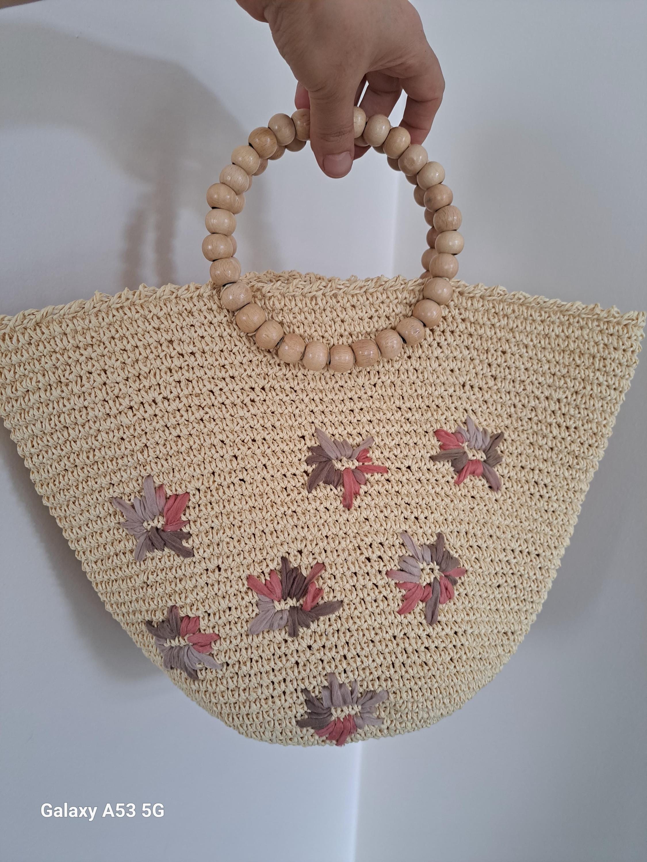 Handmade Raffia Embroidered Straw Bag Wooden Handle Custom Color ...
