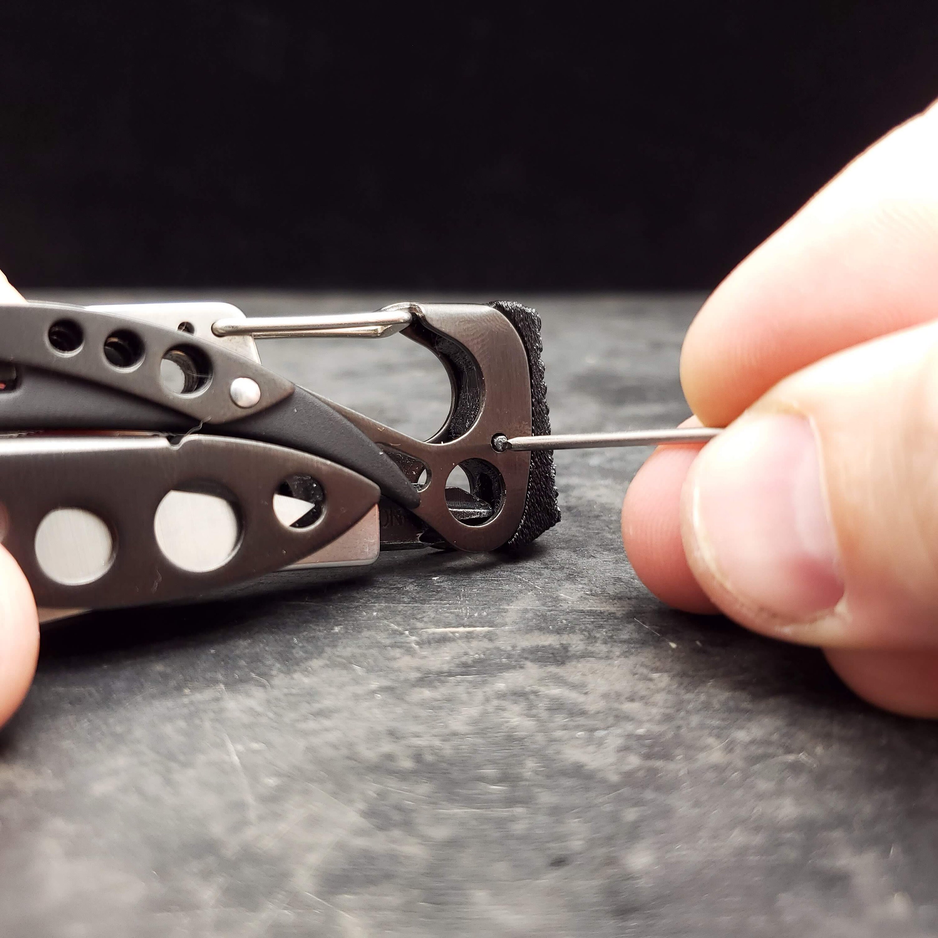 Ferro Fire Hammer - Hard Rubber Hammer for the Leatherman Skeletool ...