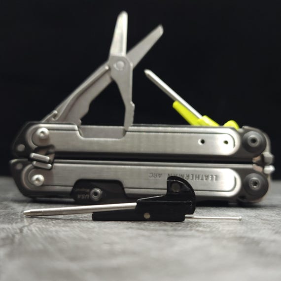 Leatherman ferro rod store