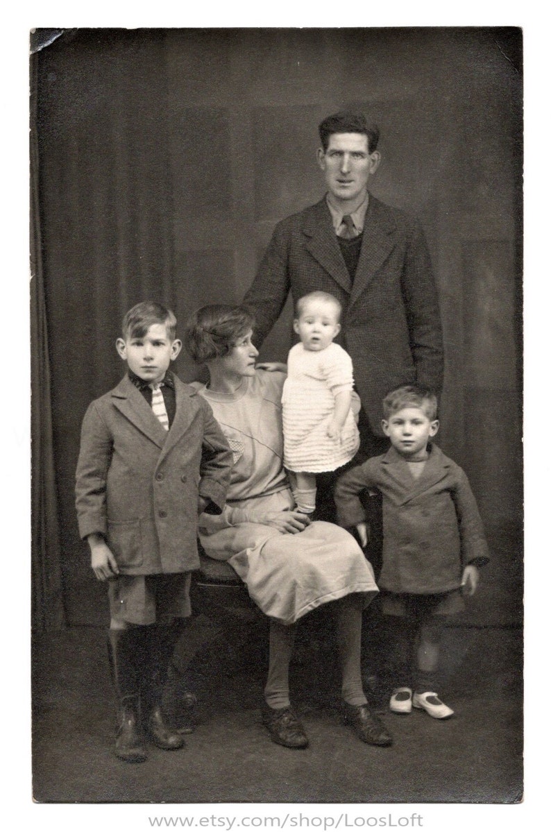 Vintage Family Photo Postcard - Etsy