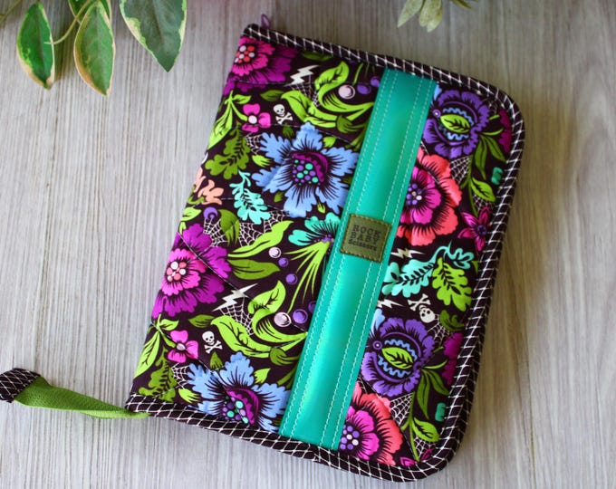 Tula Pink Nightshade Deja Vu Atlas Zipper Case - Project Bag, Zipper ...