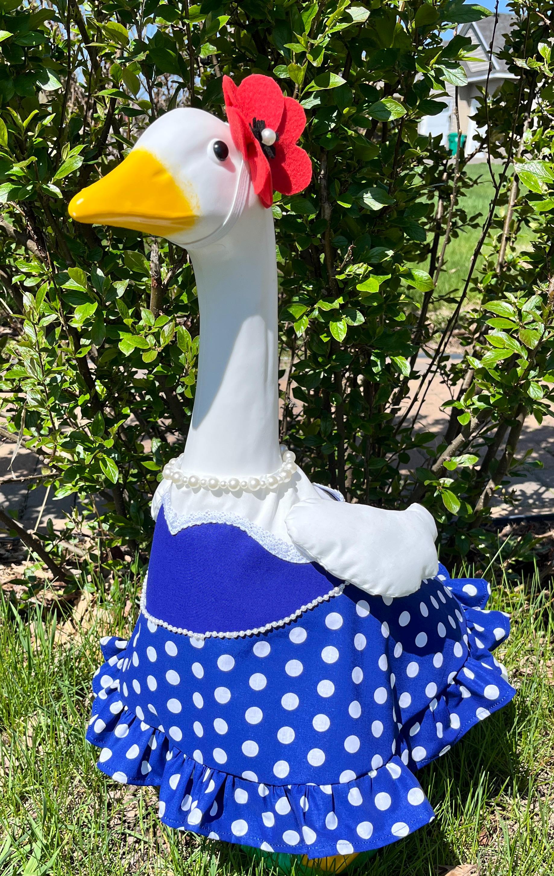 Dress With Sweetheart Neckline and Pearls Sewing Pattern for 23" Porch ...