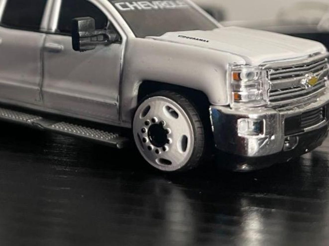 Set of 1/64 Dually Old School 5 Holes With Tires (traditional Dually ...