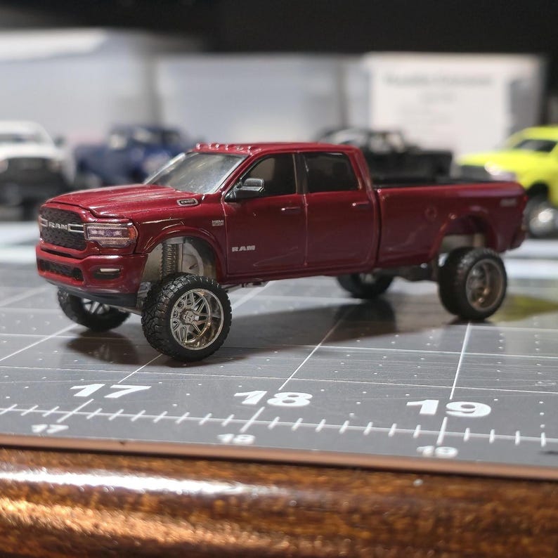 1/64 8" Mcgaughys Lifted Chassis for 5th GEN Greenlight Ram HD SRW ...