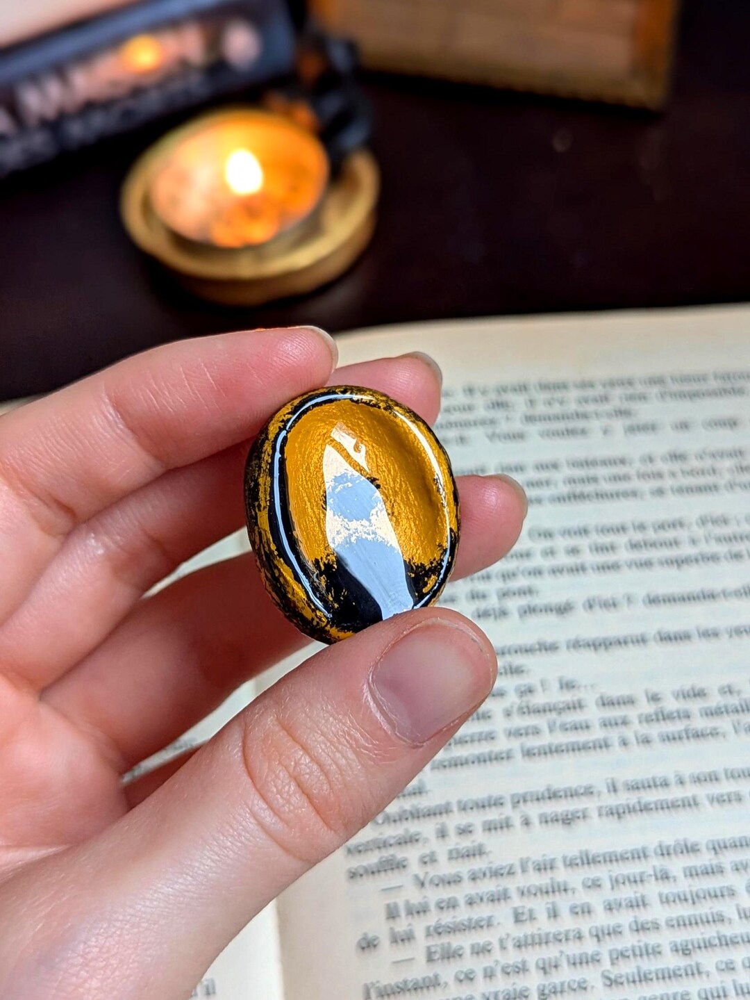 Dark Artefact Worry Stone - Anxiety Relief - Anti-stress Pebble ...