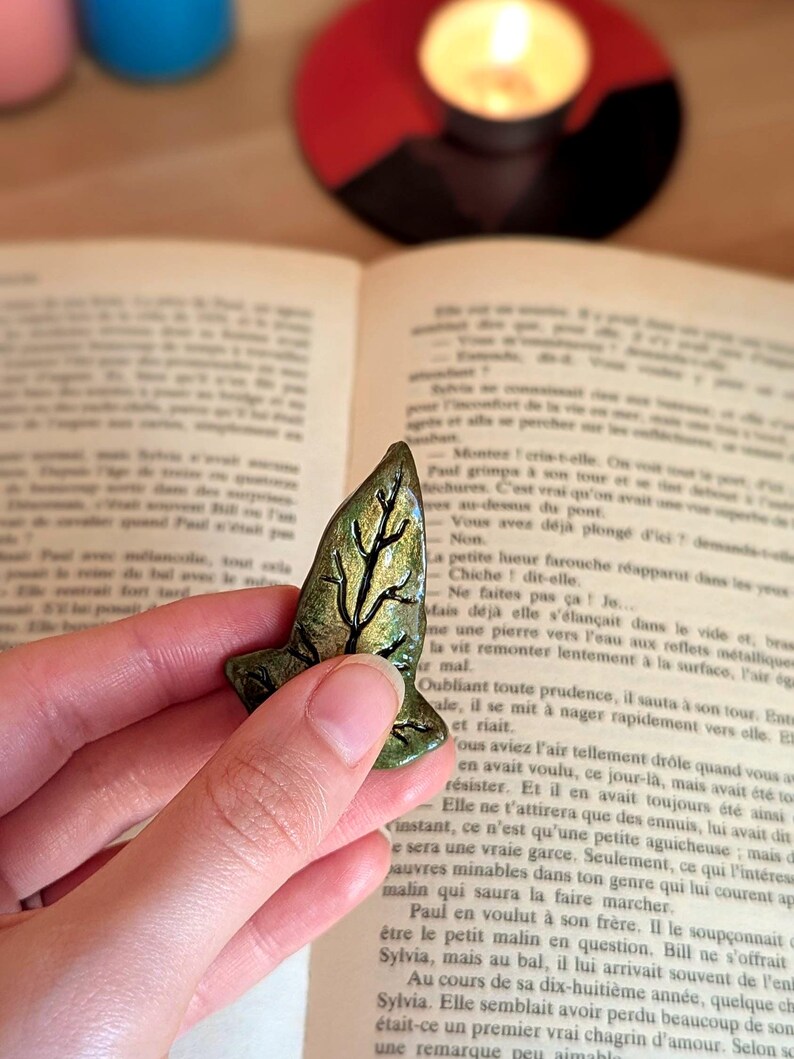 Elven Leaf Worry Stone - Textured Anxiety Relief - Handmade Relaxation ...