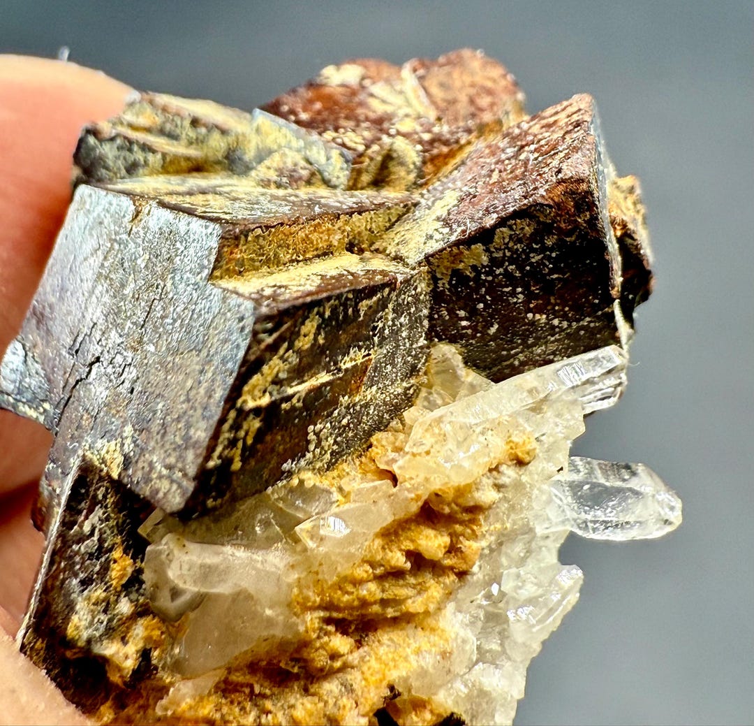 Rare Siderite Crystal Specimen: Earthy Mineral Cluster, Healing Stone ...