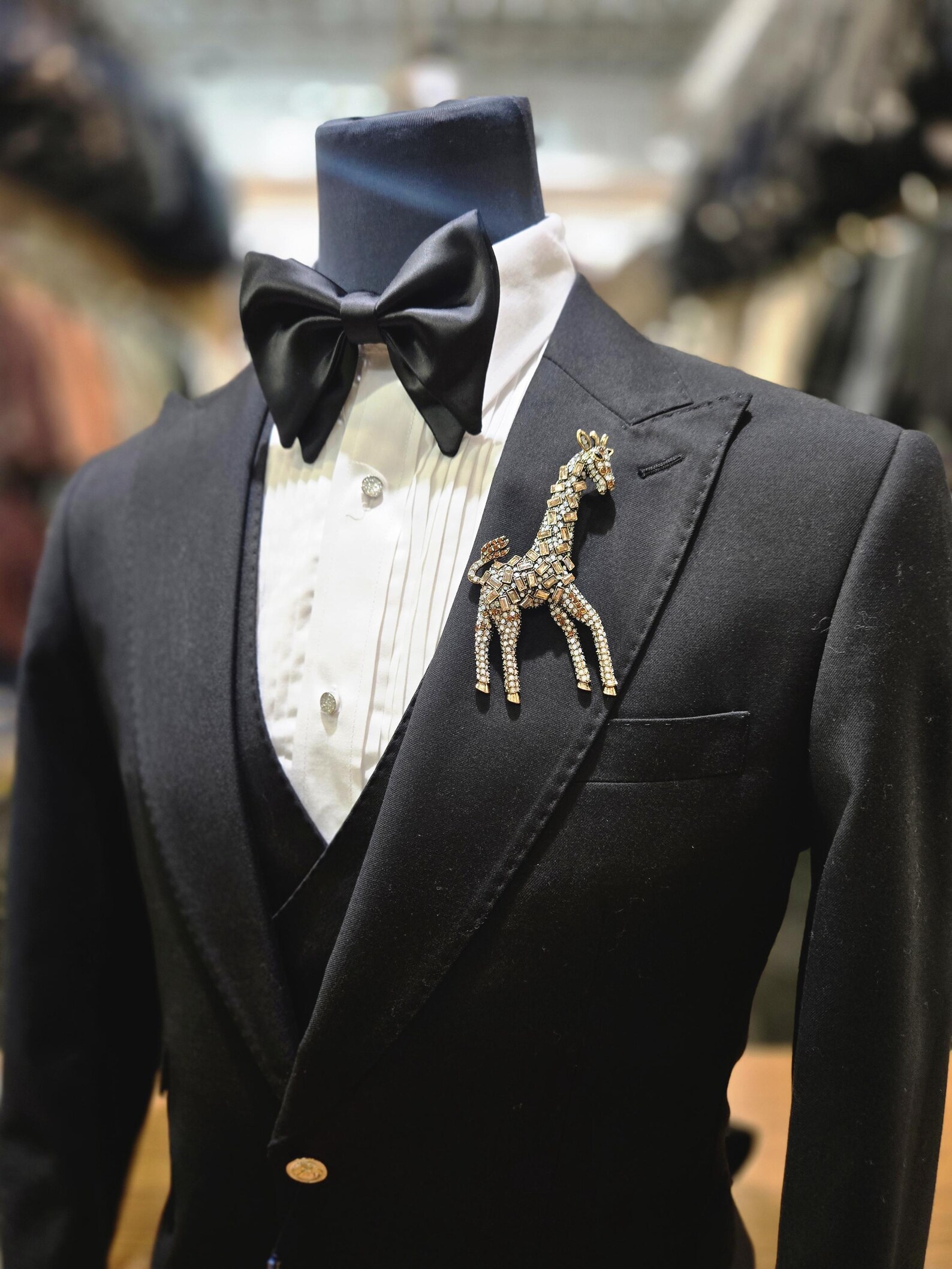 Blush & Gold Giraffe Brooch Pin: Luxe Lapel Accessory - Etsy